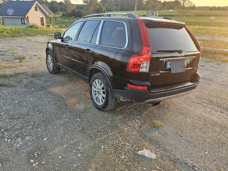 Melns Volvo XC90 2008 Klaipėda, ar dzinēja tilpumu 2.40 L un nobraukumu 380 tūkst. km par 4300 €, foto 7 vietnē AUTOMOTO.COM.LV