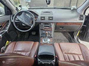 Melns Volvo XC90 2008 Klaipėda, ar dzinēja tilpumu 2.40 L un nobraukumu 380 tūkst. km par 4300 €, foto 8 vietnē AUTOMOTO.COM.LV