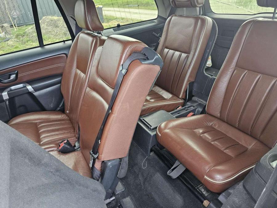 Melns Volvo XC90 2008 Klaipėda, ar dzinēja tilpumu 2.40 L un nobraukumu 380 tūkst. km par 4300 €, foto 9 vietnē AUTOMOTO.COM.LV