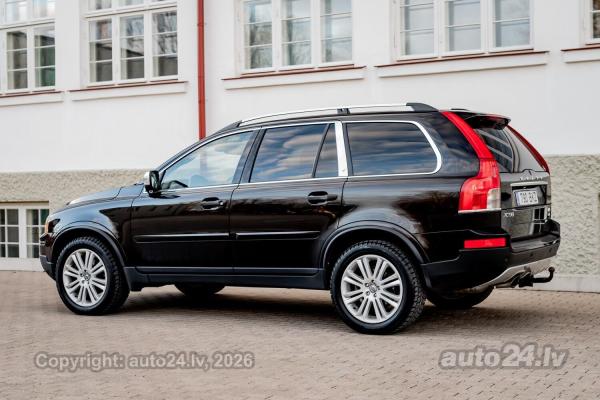 Black Volvo XC90 2010 in Tallinn, with an engine capacity of 2.40 L and mileage of 460 thousand km for 6890 €, photo 4 on AUTOMOTO.COM.LV