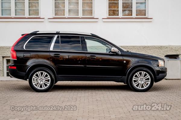 Black Volvo XC90 2010 in Tallinn, with an engine capacity of 2.40 L and mileage of 460 thousand km for 6890 €, photo 7 on AUTOMOTO.COM.LV