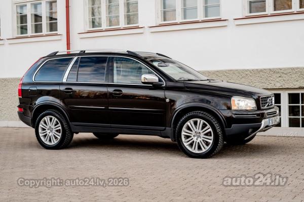 Black Volvo XC90 2010 in Tallinn, with an engine capacity of 2.40 L and mileage of 460 thousand km for 6890 €, photo 8 on AUTOMOTO.COM.LV