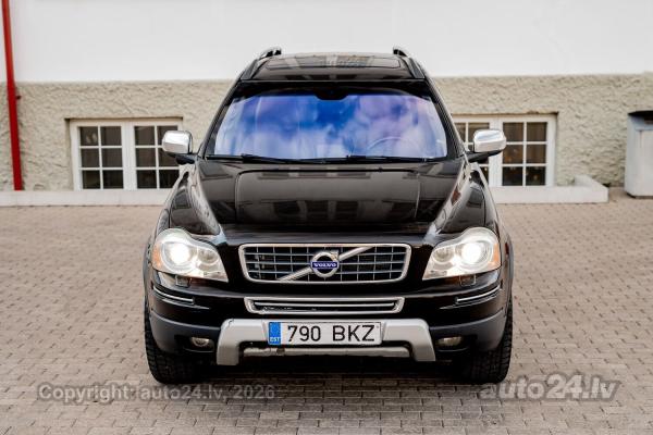 Black Volvo XC90 2010 in Tallinn, with an engine capacity of 2.40 L and mileage of 460 thousand km for 6890 €, photo 9 on AUTOMOTO.COM.LV