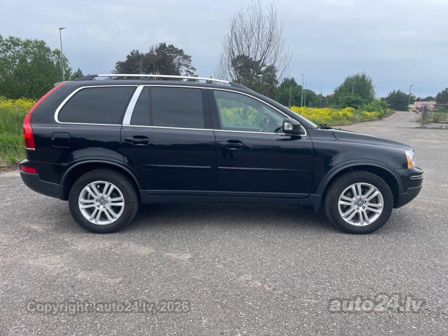 Melns Volvo XC90 2011 Tallina, ar dzinēja tilpumu 2.40 L un nobraukumu 207 tūkst. km par 8990 €, foto 8 vietnē AUTOMOTO.COM.LV