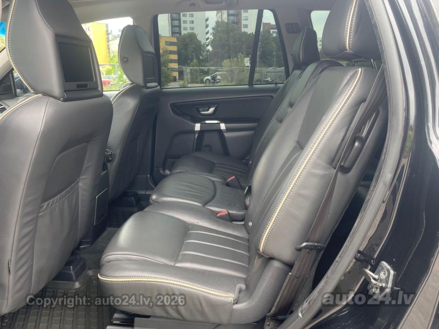 Melns Volvo XC90 2011 Tallina, ar dzinēja tilpumu 2.40 L un nobraukumu 207 tūkst. km par 8990 €, foto 11 vietnē AUTOMOTO.COM.LV
