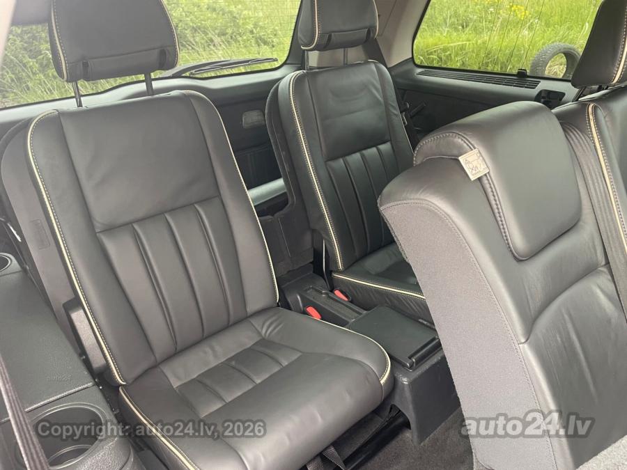 Melns Volvo XC90 2011 Tallina, ar dzinēja tilpumu 2.40 L un nobraukumu 207 tūkst. km par 8990 €, foto 12 vietnē AUTOMOTO.COM.LV