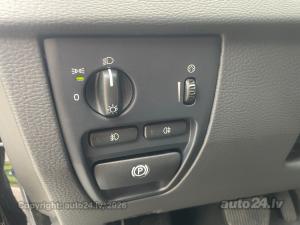 Melns Volvo XC90 2011 Tallina, ar dzinēja tilpumu 2.40 L un nobraukumu 207 tūkst. km par 8990 €, foto 16 vietnē AUTOMOTO.COM.LV