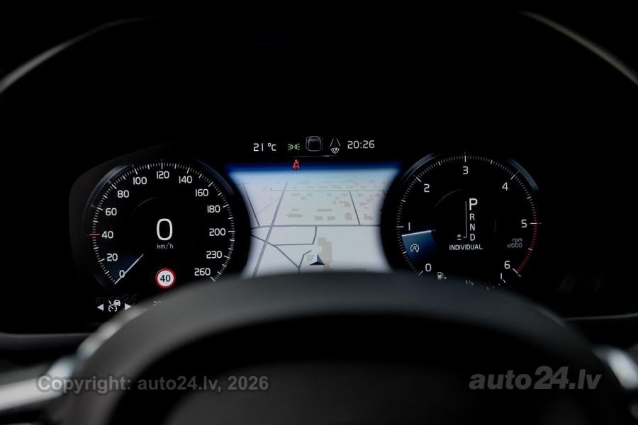 Melns Volvo XC90 2015 Tallina, ar dzinēja tilpumu 2.00 L un nobraukumu 233 tūkst. km par 19999 €, foto 20 vietnē AUTOMOTO.COM.LV