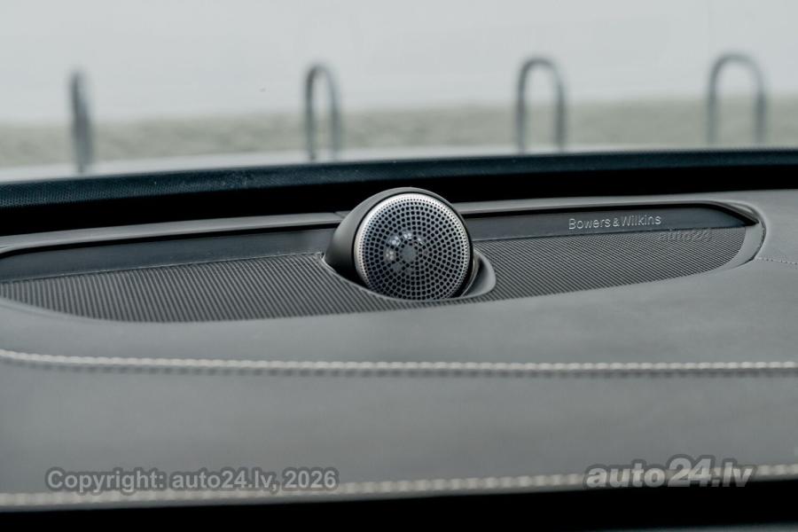 Melns Volvo XC90 2015 Tallina, ar dzinēja tilpumu 2.00 L un nobraukumu 233 tūkst. km par 19999 €, foto 27 vietnē AUTOMOTO.COM.LV