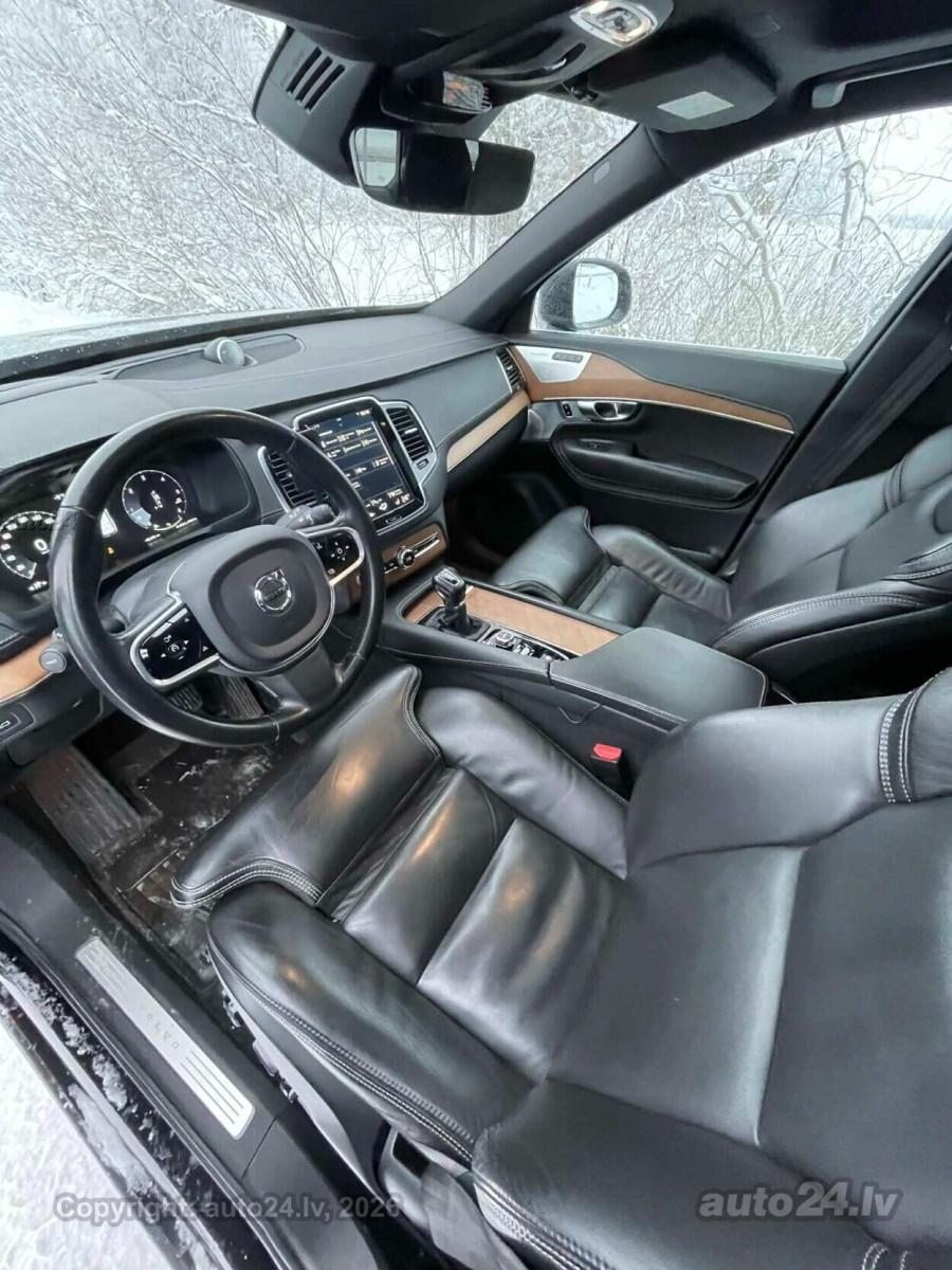 Melns Volvo XC90 2016 Tartu, ar dzinēja tilpumu 2.00 L un nobraukumu 273 tūkst. km par 19000 €, foto 2 vietnē AUTOMOTO.COM.LV