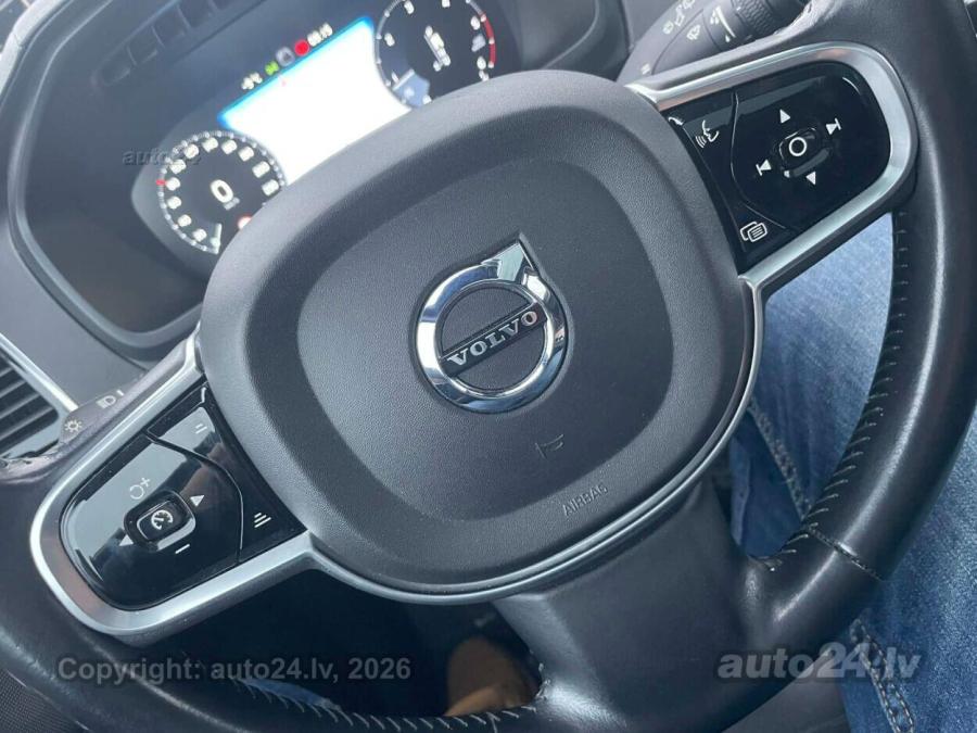 Melns Volvo XC90 2016 Tartu, ar dzinēja tilpumu 2.00 L un nobraukumu 273 tūkst. km par 19000 €, foto 24 vietnē AUTOMOTO.COM.LV
