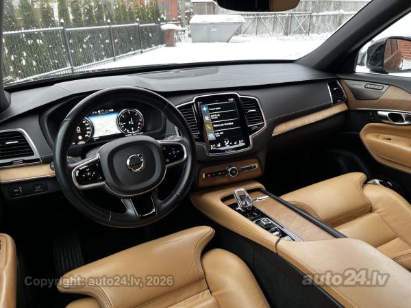 Black Volvo XC90 2019 in Tartu, with an engine capacity of 2.00 L and mileage of 195 thousand km for 33999 €, photo 8 on AUTOMOTO.COM.LV
