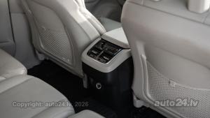 Melns Volvo XC90 2020 Tallina, ar dzinēja tilpumu 2.00 L un nobraukumu 140 tūkst. km par 40990 €, foto 10 vietnē AUTOMOTO.COM.LV