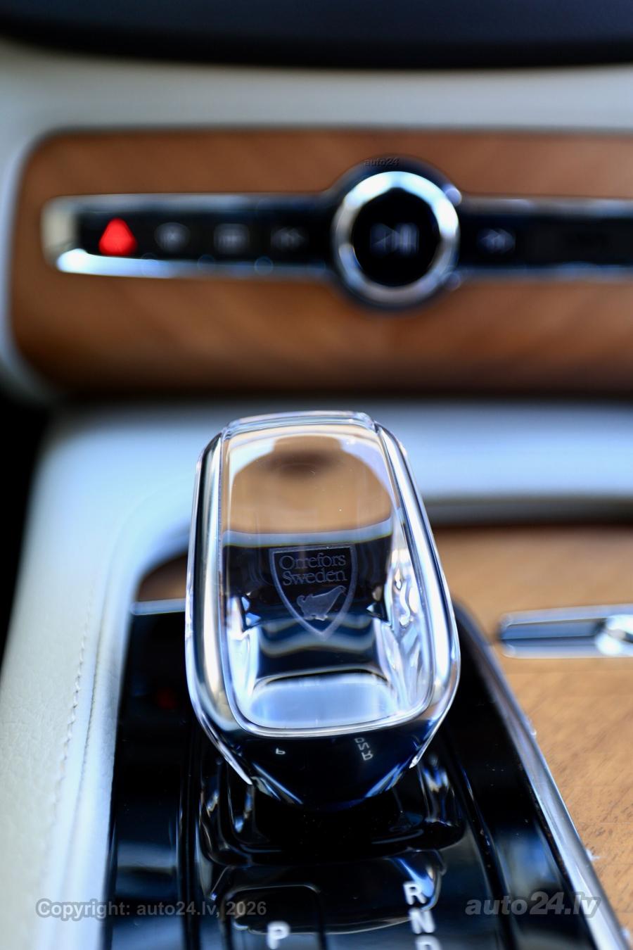 Melns Volvo XC90 2022 Tallina, ar dzinēja tilpumu 2.00 L un nobraukumu 178 tūkst. km par 43900 €, foto 15 vietnē AUTOMOTO.COM.LV