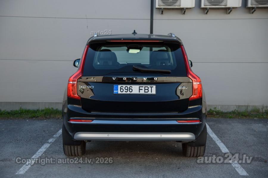 Black Volvo XC90 2022 in Tallinn, with an engine capacity of 2.00 L and mileage of 85 thousand km for 44000 €, photo 5 on AUTOMOTO.COM.LV