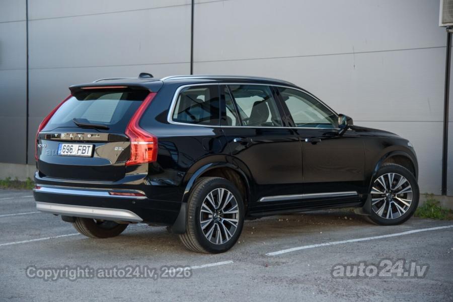 Black Volvo XC90 2022 in Tallinn, with an engine capacity of 2.00 L and mileage of 85 thousand km for 44000 €, photo 6 on AUTOMOTO.COM.LV