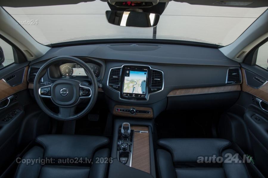 Black Volvo XC90 2022 in Tallinn, with an engine capacity of 2.00 L and mileage of 85 thousand km for 44000 €, photo 7 on AUTOMOTO.COM.LV