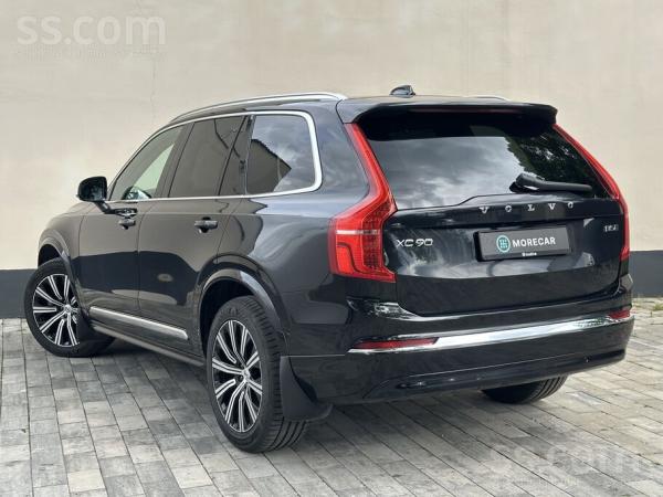 Black Volvo XC90 2024 in Riga, with an engine capacity of 2.00 L and mileage of 37 thousand km for 52950 €, photo 6 on AUTOMOTO.COM.LV