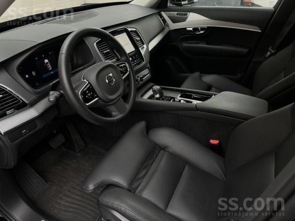 Black Volvo XC90 2024 in Riga, with an engine capacity of 2.00 L and mileage of 37 thousand km for 52950 €, photo 7 on AUTOMOTO.COM.LV