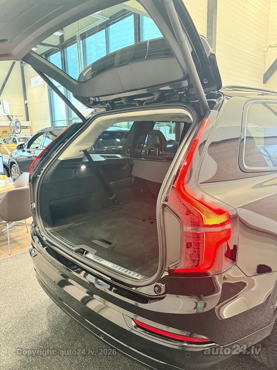 Melns Volvo XC90 2025 Rakvere, ar dzinēja tilpumu 2.00 L un nobraukumu 28 tūkst. km par 69999 €, foto 6 vietnē AUTOMOTO.COM.LV