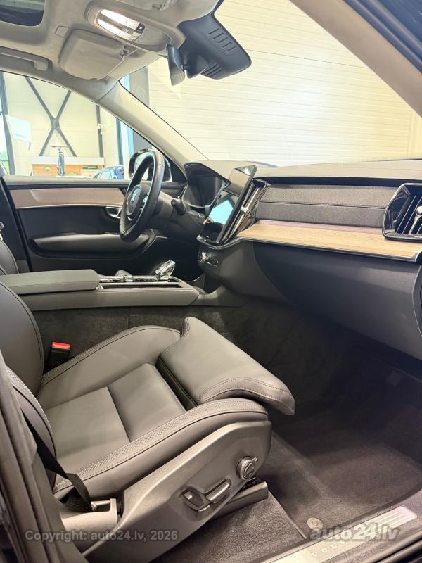 Melns Volvo XC90 2025 Rakvere, ar dzinēja tilpumu 2.00 L un nobraukumu 28 tūkst. km par 69999 €, foto 6 vietnē AUTOMOTO.COM.LV