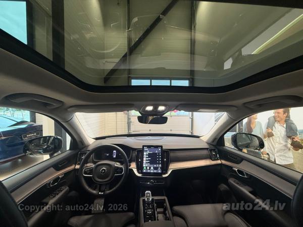 Melns Volvo XC90 2025 Rakvere, ar dzinēja tilpumu 2.00 L un nobraukumu 28 tūkst. km par 69999 €, foto 7 vietnē AUTOMOTO.COM.LV