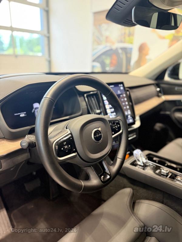 Melns Volvo XC90 2025 Rakvere, ar dzinēja tilpumu 2.00 L un nobraukumu 28 tūkst. km par 69999 €, foto 8 vietnē AUTOMOTO.COM.LV