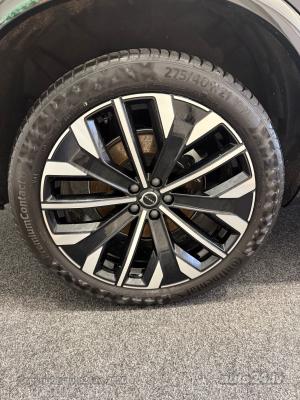 Melns Volvo XC90 2025 Rakvere, ar dzinēja tilpumu 2.00 L un nobraukumu 28 tūkst. km par 69999 €, foto 16 vietnē AUTOMOTO.COM.LV