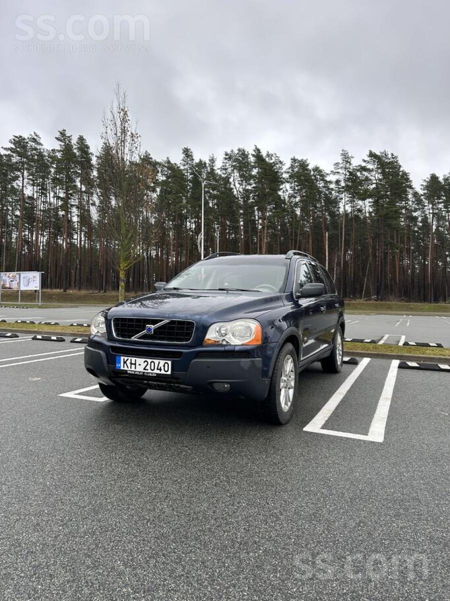 Zils Volvo XC90 2003 Rīga, ar dzinēja tilpumu 2.40 L un nobraukumu 287 tūkst. km par 3150 €, foto 3 vietnē AUTOMOTO.COM.LV