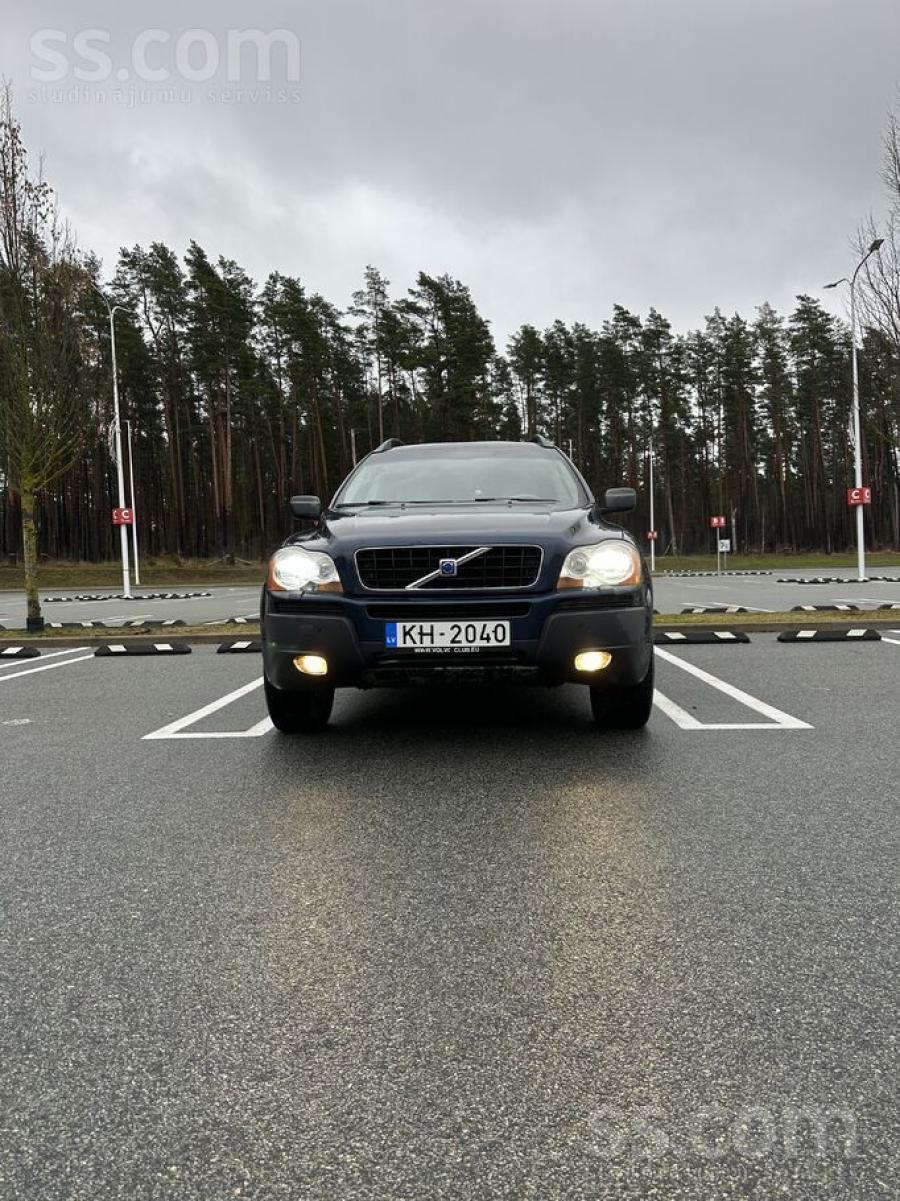 Zils Volvo XC90 2003 Rīga, ar dzinēja tilpumu 2.40 L un nobraukumu 287 tūkst. km par 3150 €, foto 14 vietnē AUTOMOTO.COM.LV