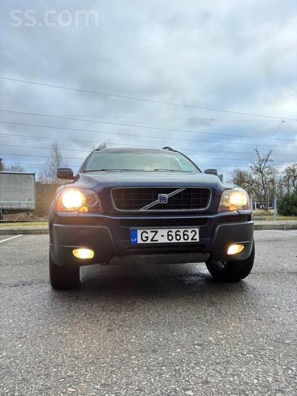 Zils Volvo XC90 2003 Rīga, ar dzinēja tilpumu 2.90 L un nobraukumu 275 tūkst. km par 2000 €, foto 2 vietnē AUTOMOTO.COM.LV