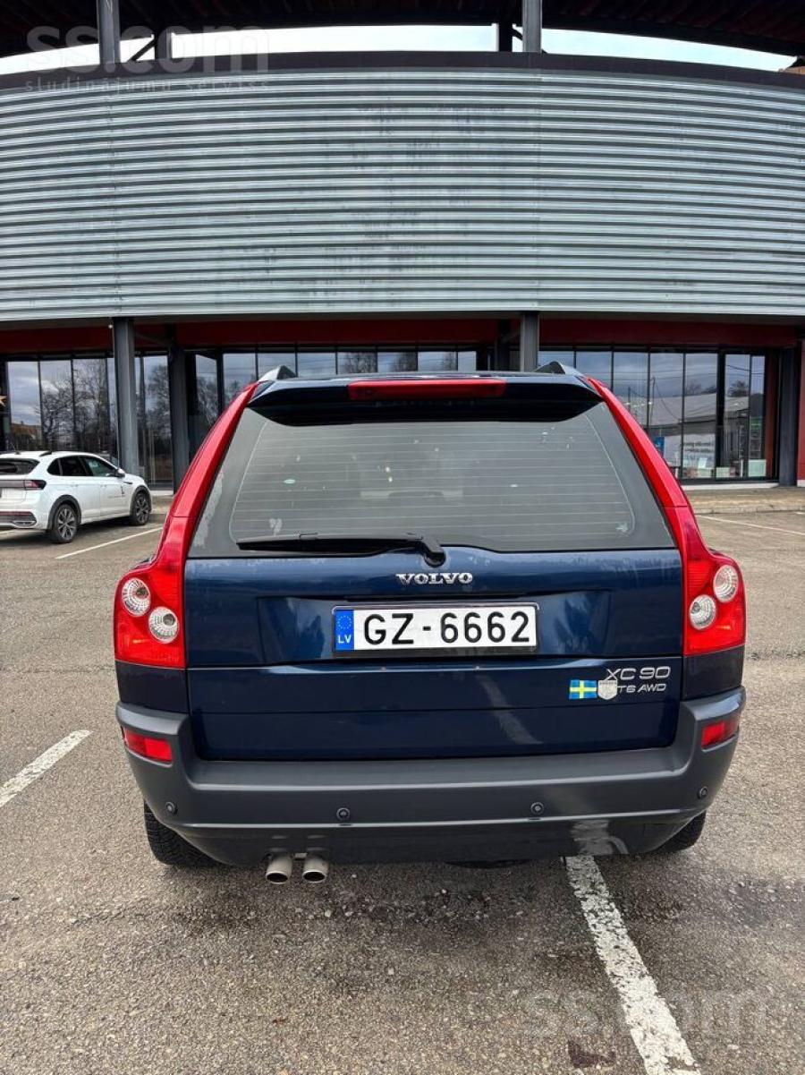 Blue Volvo XC90 2003 in Riga, with an engine capacity of 2.90 L and mileage of 275 thousand km for 2000 €, photo 6 on AUTOMOTO.COM.LV