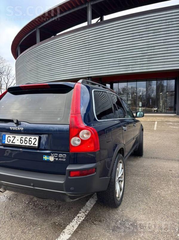 Zils Volvo XC90 2003 Rīga, ar dzinēja tilpumu 2.90 L un nobraukumu 275 tūkst. km par 2000 €, foto 8 vietnē AUTOMOTO.COM.LV