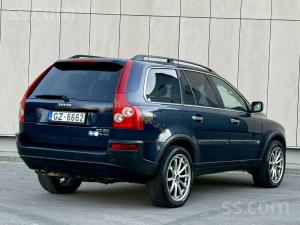 Blue Volvo XC90 2003 in Riga, with an engine capacity of 2.90 L and mileage of 275 thousand km for 2950 €, photo 8 on AUTOMOTO.COM.LV