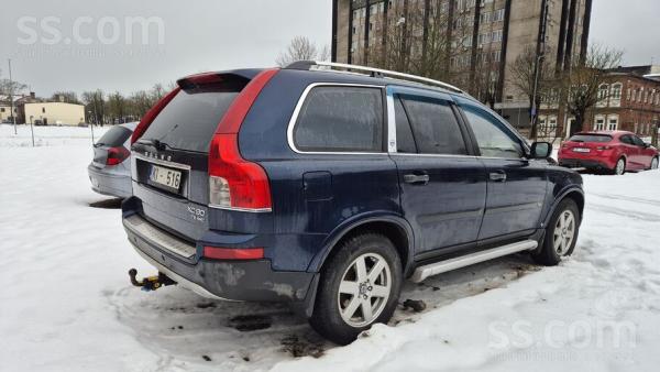 Blue Volvo XC90 2003 in Liepaja, with an engine capacity of 2.90 L and mileage of 312 thousand km for 3450 €, photo 4 on AUTOMOTO.COM.LV