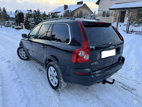 Zils Volvo XC90 2003 Viļņa, ar dzinēja tilpumu 2.40 L un nobraukumu 300 tūkst. km par 2950 €, foto 6 vietnē AUTOMOTO.COM.LV
