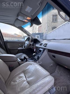 Zils Volvo XC90 2003 Rīga, ar dzinēja tilpumu 2.50 L un nobraukumu 375 tūkst. km par 2290 €, foto 11 vietnē AUTOMOTO.COM.LV