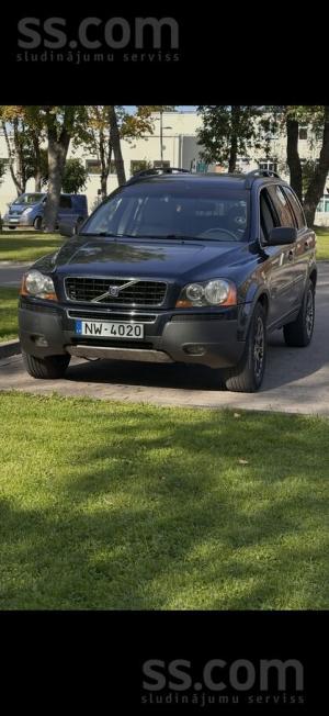 Zils Volvo XC90 2003 Dobele, ar dzinēja tilpumu 2.40 L un nobraukumu 260 tūkst. km par 2500 €, foto  vietnē AUTOMOTO.COM.LV