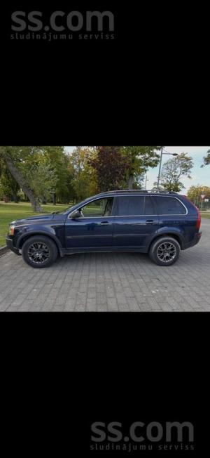 Zils Volvo XC90 2003 Dobele, ar dzinēja tilpumu 2.40 L un nobraukumu 260 tūkst. km par 2500 €, foto 4 vietnē AUTOMOTO.COM.LV