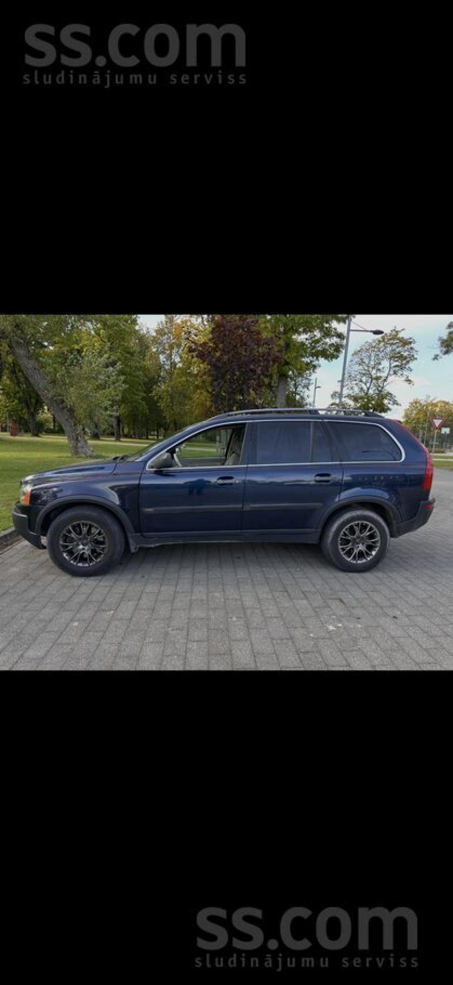 Zils Volvo XC90 2003 Dobele, ar dzinēja tilpumu 2.40 L un nobraukumu 260 tūkst. km par 2500 €, foto 4 vietnē AUTOMOTO.COM.LV