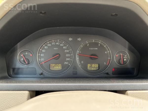 Синий Вольво ХС90 2003 в Рига, объемом двигателя 2.40 л и пробегом 485 тыс. км за 2100 €, фото 7 на AUTOMOTO.COM.LV