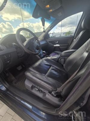 Zils Volvo XC90 2003 Rīga, ar dzinēja tilpumu 2.40 L un nobraukumu 273 tūkst. km par 3650 €, foto 10 vietnē AUTOMOTO.COM.LV