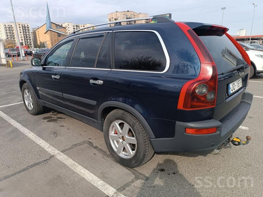 Blue Volvo XC90 2003 in Riga, with an engine capacity of 2.40 L and mileage of 365 thousand km for 3150 €, photo 7 on AUTOMOTO.COM.LV