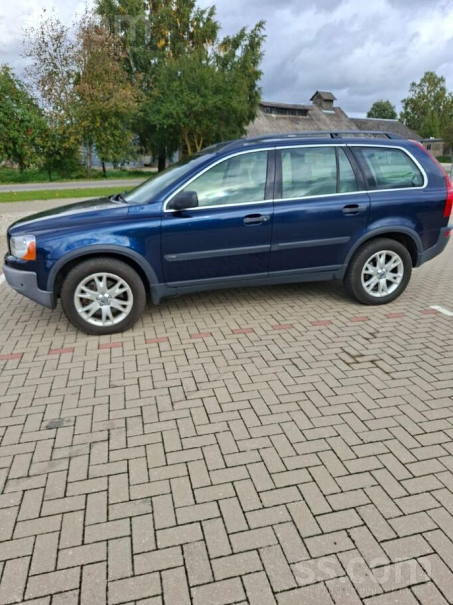Zils Volvo XC90 2003 Cēsis, ar dzinēja tilpumu 2.40 L un nobraukumu 326 tūkst. km par 3300 €, foto 6 vietnē AUTOMOTO.COM.LV