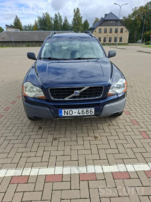 Zils Volvo XC90 2003 Cēsis, ar dzinēja tilpumu 2.40 L un nobraukumu 326 tūkst. km par 3300 €, foto 7 vietnē AUTOMOTO.COM.LV