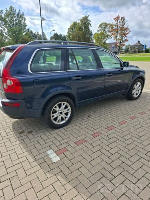 Zils Volvo XC90 2003 Cēsis, ar dzinēja tilpumu 2.40 L un nobraukumu 326 tūkst. km par 3300 €, foto 8 vietnē AUTOMOTO.COM.LV