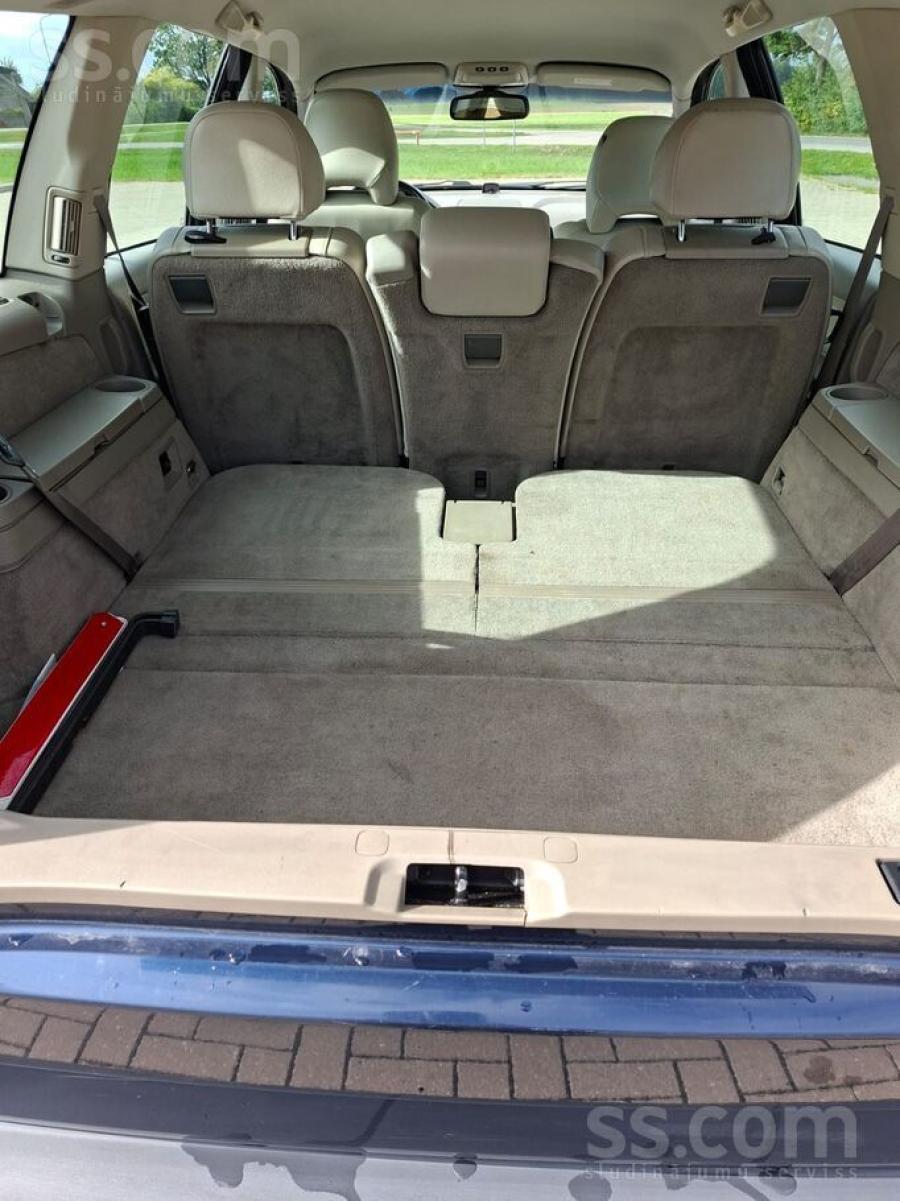 Zils Volvo XC90 2003 Cēsis, ar dzinēja tilpumu 2.40 L un nobraukumu 326 tūkst. km par 3300 €, foto 12 vietnē AUTOMOTO.COM.LV