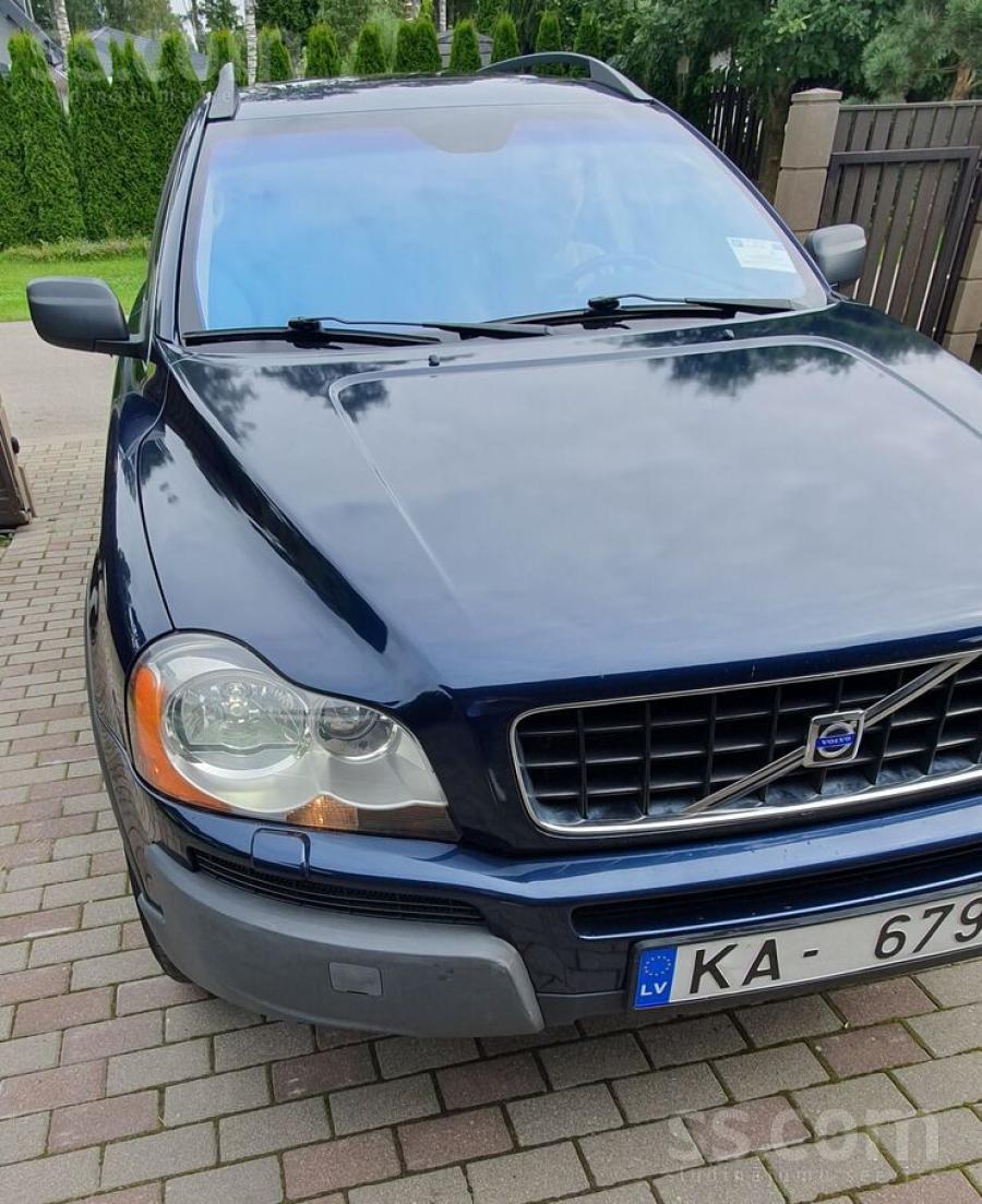 Zils Volvo XC90 2004 Rīga, ar dzinēja tilpumu 2.40 L un nobraukumu 344 tūkst. km par 4000 €, foto 2 vietnē AUTOMOTO.COM.LV
