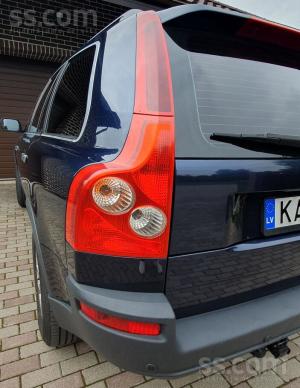 Zils Volvo XC90 2004 Rīga, ar dzinēja tilpumu 2.40 L un nobraukumu 344 tūkst. km par 4000 €, foto 18 vietnē AUTOMOTO.COM.LV