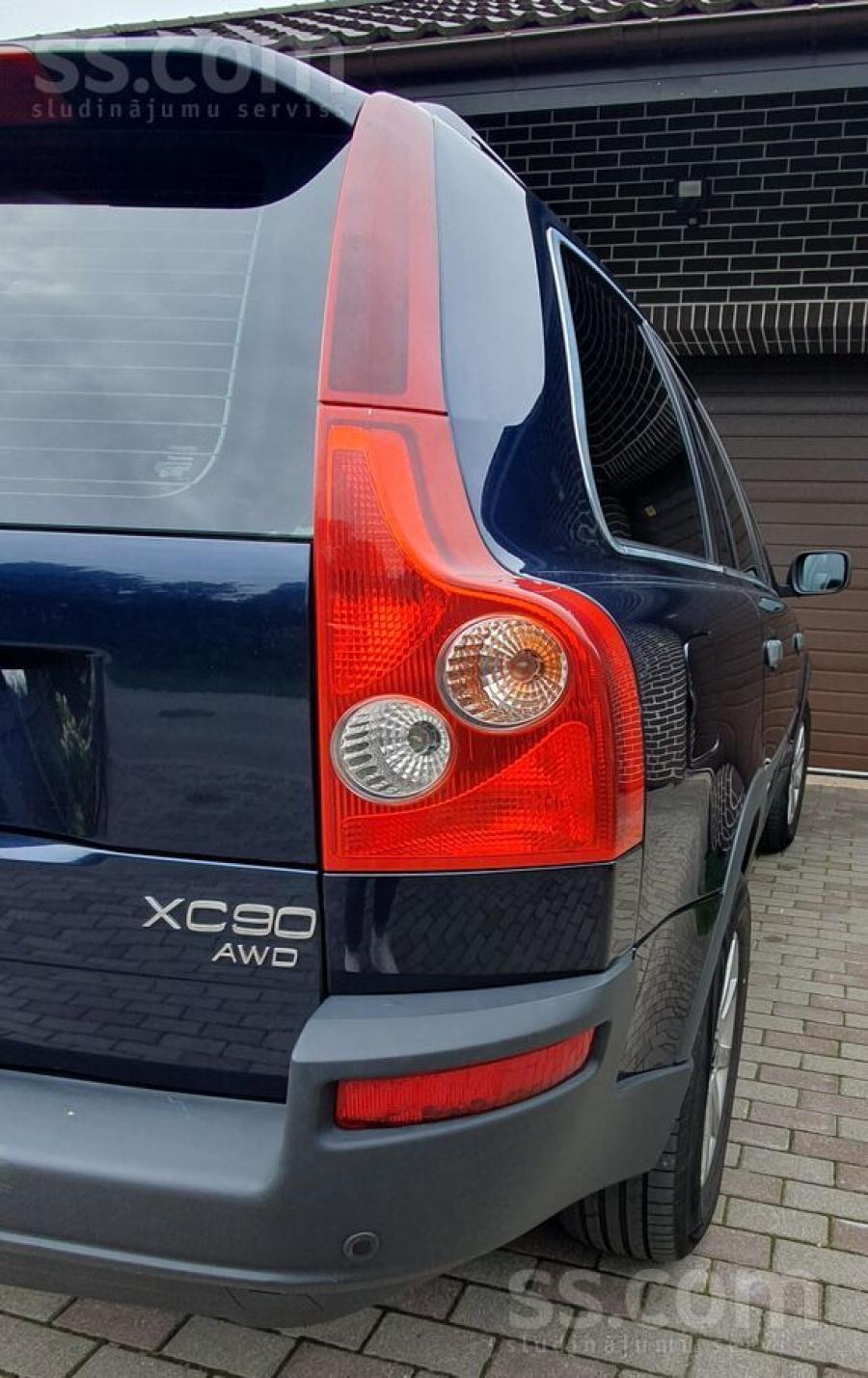 Zils Volvo XC90 2004 Rīga, ar dzinēja tilpumu 2.40 L un nobraukumu 344 tūkst. km par 4000 €, foto 19 vietnē AUTOMOTO.COM.LV
